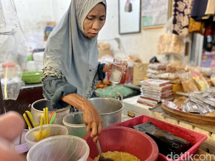 Bawa Duit Rp 3.000 ke Pasar Sekaran Lamongan Bisa Jajan Wingko dan Es Dawet