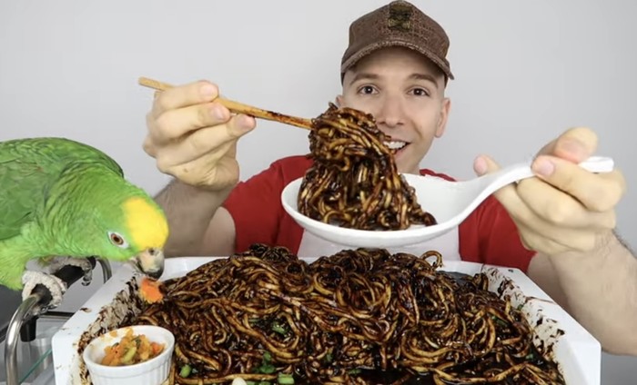 Nikocado Avocado Tampil Ramping Untuk Mukbang Usai Turun BB 113 Kg