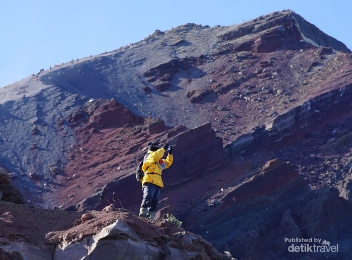 Kenalan dengan Letter E, Jalur Puncak Rinjani yang Bikin Nyerah