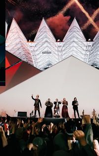 Potret Tiara Andini Cantik Berhijab Nyanyi di Pembukaan PON 2024