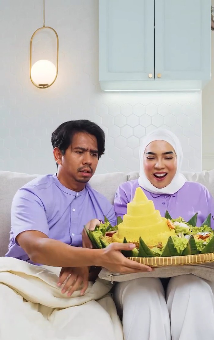 Fitri Tropica Suka Kulineran, Pernah Cicip Kopi Daun Bawang!