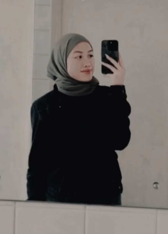 8 Foto Laura Meizani 'Lolly', Anak Nikita Mirzani Bantah Hamil dan Aborsi 8 Foto Laura Meizani 'Lolly', Anak Nikita Mirzani Bantah Hamil dan Aborsi