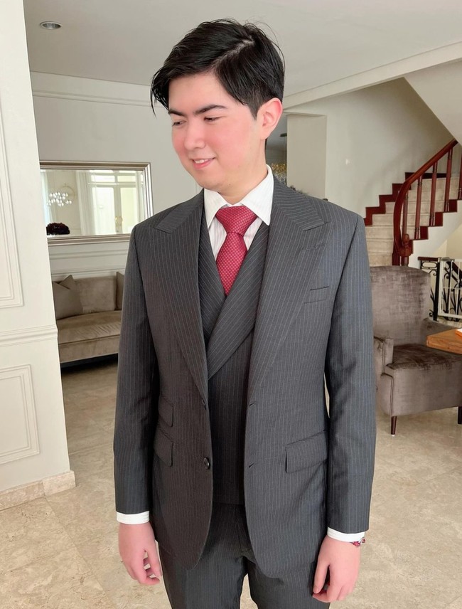 7 Foto Sean Mikael Eks Pacar Lolly, Kini Sudah Punya Kekasih Baru