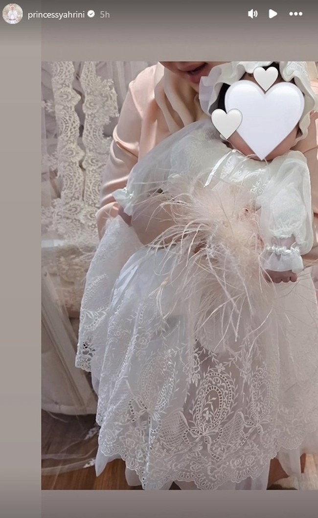 7 Foto Baby R Putri Syahrini-Reino Barack, BB Sudah 6 Kg di Usia 2 Bulan