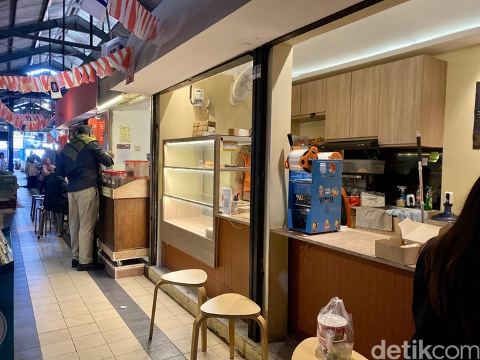 Berburu Pastry Viral di Pasar Cihapit Bandung