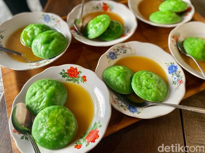 20 Surabi Bandung yangManis Gurih Ada di Jakarta!