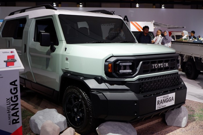Toyota Hilux Rangga Mirip FJ Cruiser