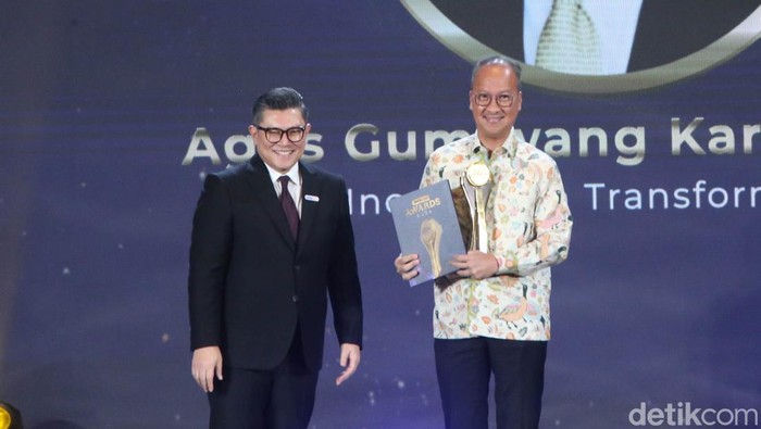 Potret Agus Gumiwang Raih Penghargaan Tokoh Inovasi dan Transformasi ...