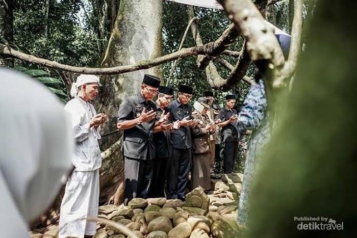 Dari Astana Gede Kawali, Menyusuri Spiritualitas Kerajaan Sunda