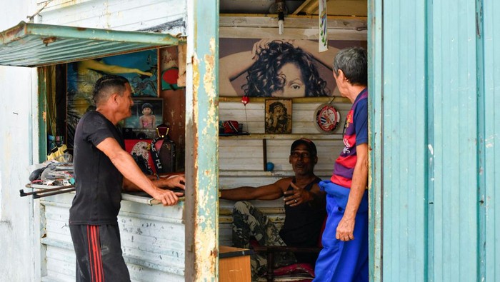 Warga Kuba Depresi Hidup Tanpa Listrik