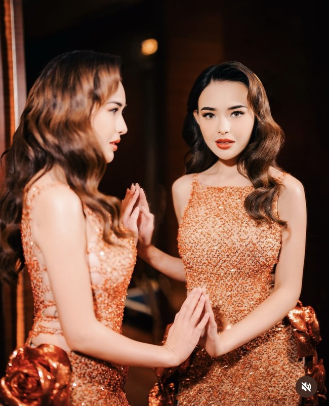 8 Pesona Amanda Manopo di Premiere Film, Tampil Seksi Pamer Tato di Pinggang