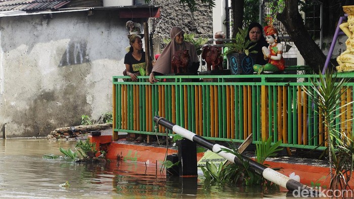 Ini Tanggul Jebol yang Bikin Jurangmangu Tangsel Kebanjiran