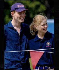 Foto Cucu Termuda Ratu Elizabeth Pacari Pria Biasa, Cinta Bersemi di Kampus