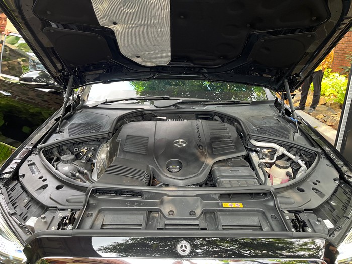 Lihat Lebih Dekat Kemewahan Mercedes-Benz S 450 President Edition