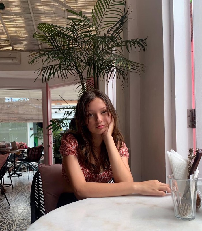 Kimberly Angela, Teman Dekat Teuku Ryan yang Hobi Kulineran di Bali