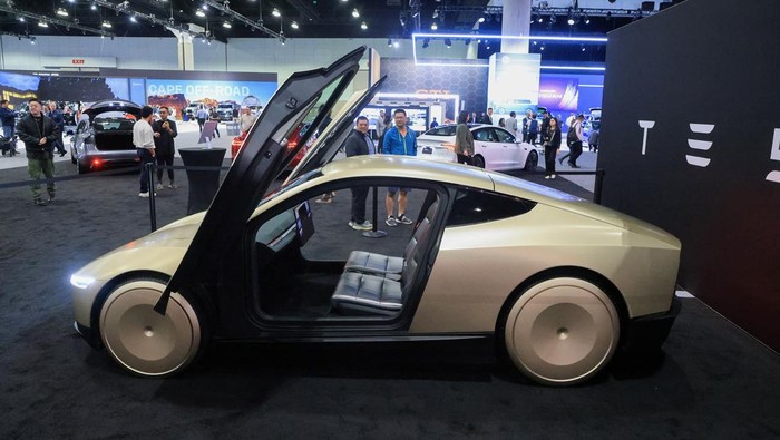 Melihat Lebih Dekat Tesla Cybercab, Mobil Tanpa Setir dan Pedal