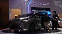 Mobil 'Sultan' Lexus LM 500h Sudah Bisa Dipesan, Harganya Rp 3,3 M!