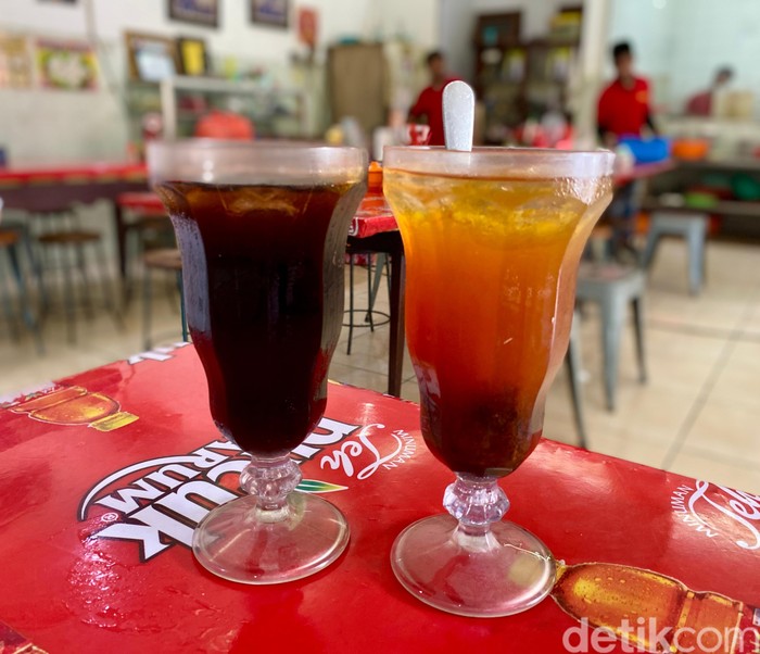Gurihnya Nendang! Bakmi Acang Topping Ayam Kampung di Jakbar