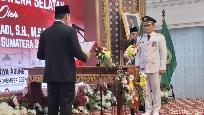 Cheka Virgowansyah Resmi Dilantik Jadi Pj Walkot Palembang, Berikut ... Cheka Virgowansyah Resmi Dilantik Jadi Pj Walkot Palembang, Berikut ...