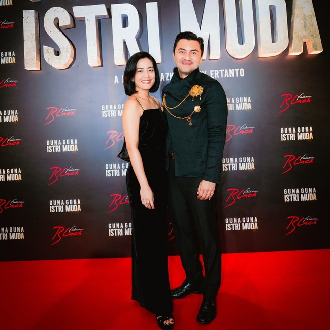 Potret Lulu Tobing di Premiere 'Guna-Guna Istri Muda', Netizen: Cantiknya Abadi