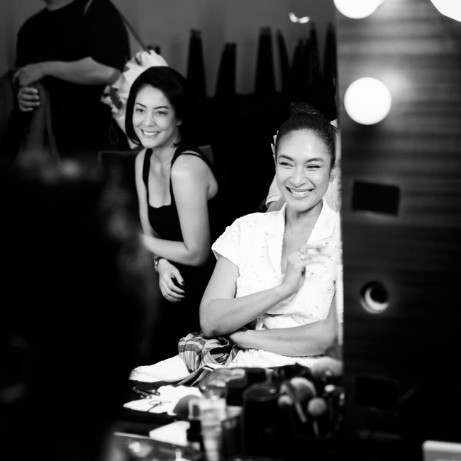 Potret Lulu Tobing di Premiere 'Guna-Guna Istri Muda', Netizen: Cantiknya Abadi