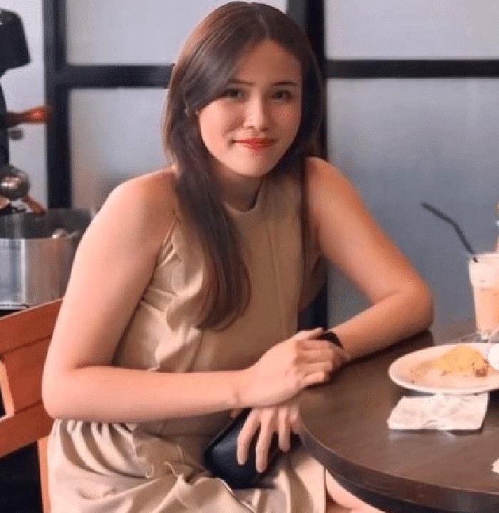 Momen Jessica Wongso Makan Sushi hingga Sandwich Amerika