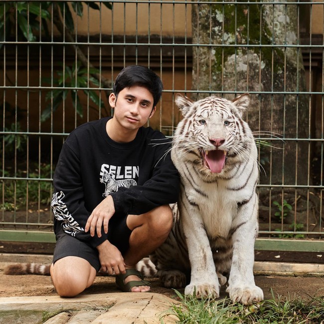7 Foto Alshad Ahmad, Jadi Sorotan Akhirnya Akui Hubungan Dengan Nissa ... 7 Foto Alshad Ahmad, Jadi Sorotan Akhirnya Akui Hubungan Dengan Nissa ...