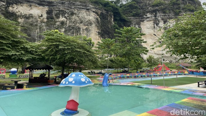 Dulu Penambangan Ilegal, Kini Jadi Wisata Viral Goa Lalay