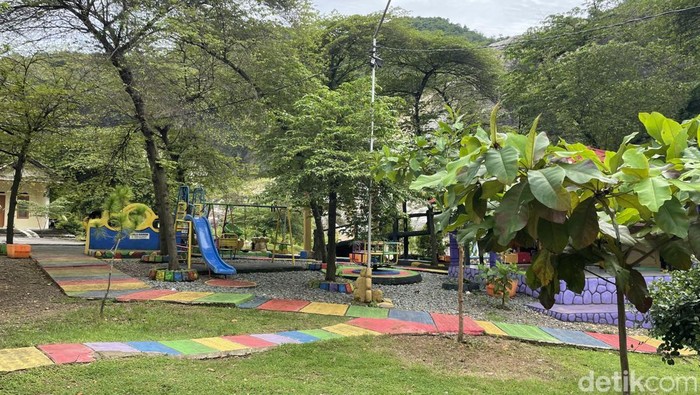 Dulu Penambangan Ilegal, Kini Jadi Wisata Viral Goa Lalay