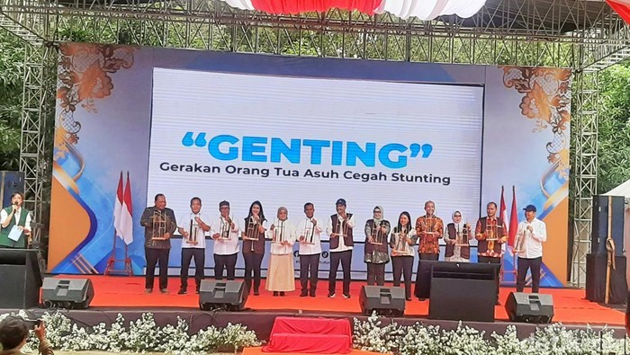 Menteri Wihaji Luncurkan Program Genting, Fokus Penurunan Stunting Menteri Wihaji Luncurkan Program Genting, Fokus Penurunan Stunting