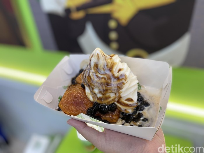 Slurpp! Minuman Lemon 1 Liter hingga Ubi Brulee Es Krim Boba di Sini