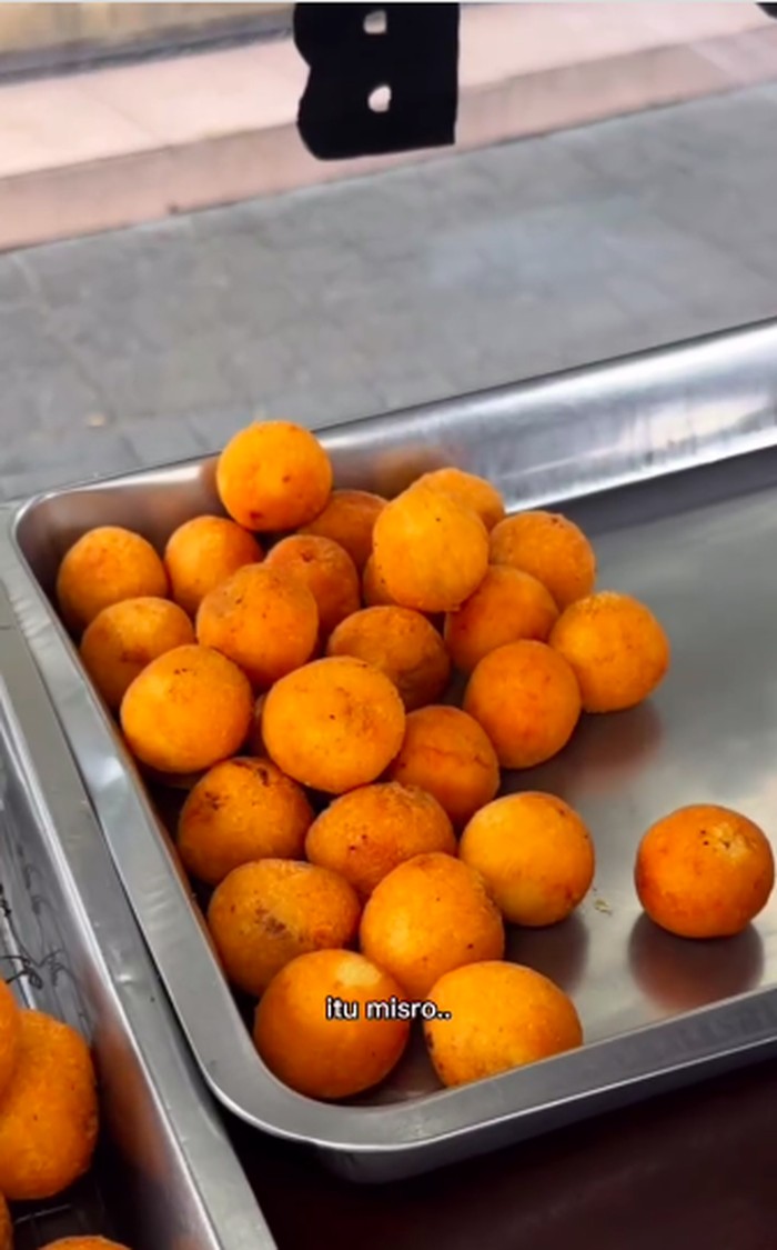 20 Combro Pedas Gurih Rp 1.000 an Ada di Tempat Ini!