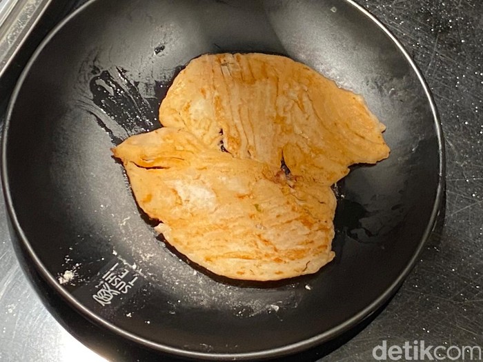 Gurih Renyah! Crepes Jumbo Isi Seafood ala Jepang