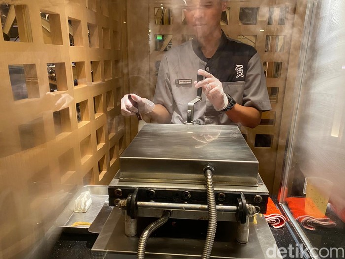 Gurih Renyah! Crepes Jumbo Isi Seafood ala Jepang