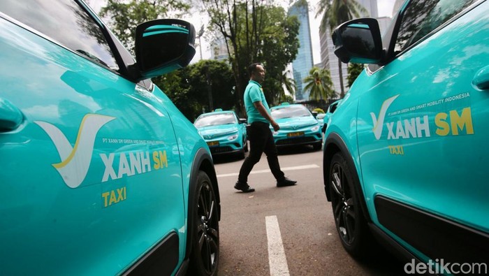 Wujud Taksi Vietnam yang Mengaspal di Jakarta