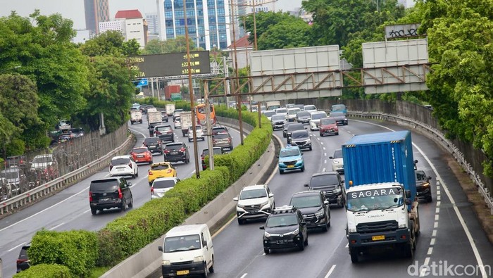 Potret Mobilitas Angkutan Barang Jelang Pembatasan Libur Nataru