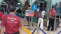 Berapa Penghasilan Porter Pasar Senen Saat Libur Nataru?
