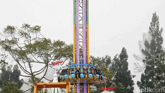 Menikmati Keseruan dan Sejuknya Hibisc Fantasy Puncak