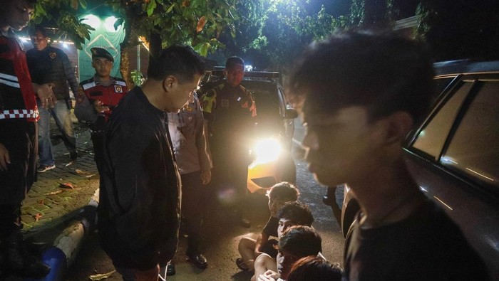 22 Pemuda Mabuk di Jombang Diamankan Cegah Tawuran 22 Pemuda Mabuk di Jombang Diamankan Cegah Tawuran