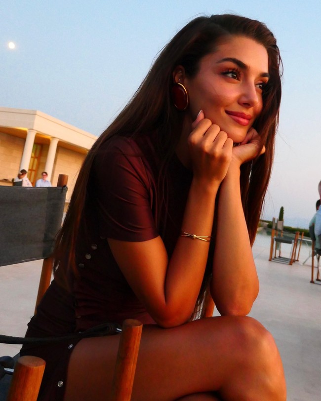 Potret Aktris Turki Hande Ercel, Langganan Masuk Daftar Wanita Tercantik Dunia