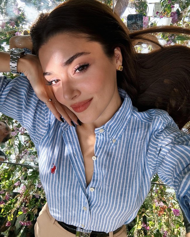 Potret Aktris Turki Hande Ercel, Langganan Masuk Daftar Wanita Tercantik Dunia