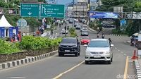 Lalin Padat, One Way Diterapkan di Puncak Arah Jakarta Siang Ini