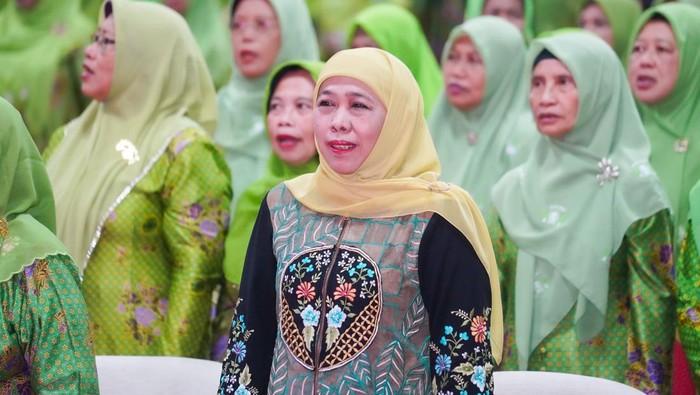 Harapan Khofifah di Tahun Baru 2025: Kebangkitan untuk Jatim Maju Harapan Khofifah di Tahun Baru 2025: Kebangkitan untuk Jatim Maju