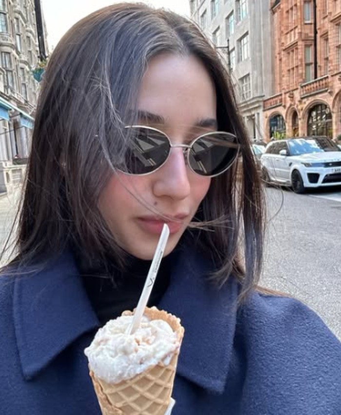 Ameera Khan Berburu Es Krim dari Australia hingga Inggris