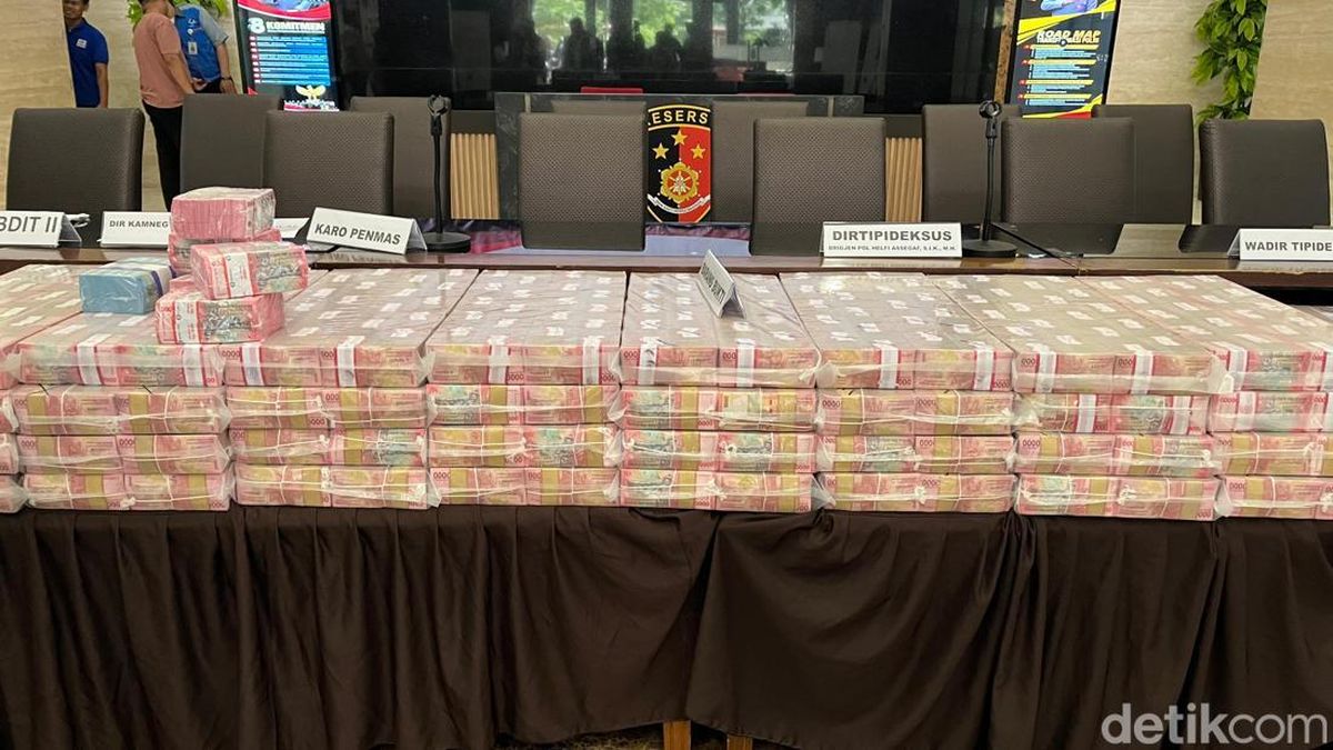 Penampakan 5 Mobil Mewah Uang Rp 52 M Disita di Kasus Robot Trading NET89