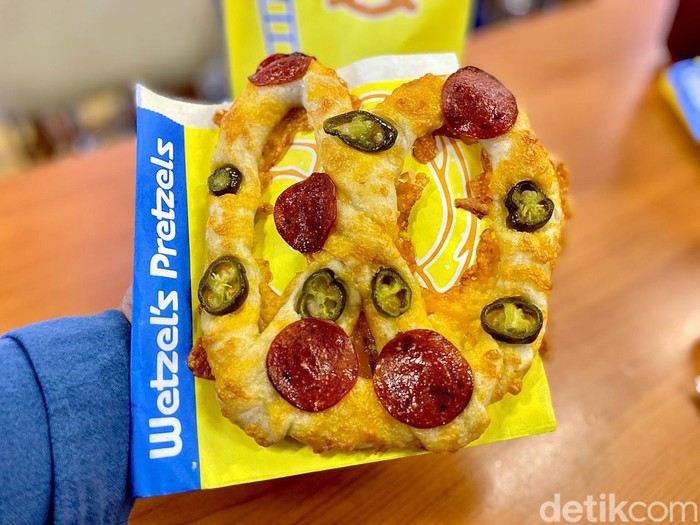 Lezatnya Pretzel ala California dengan Topping Jalapeno hingga Kayu Manis