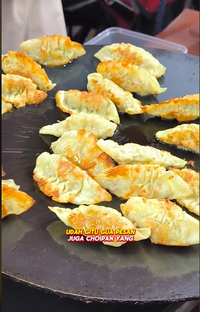 20 Kuotie dengan Isian Padat dan Juicy Ada di Sini!