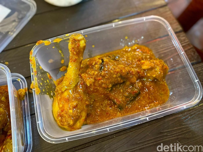 Ketagihan Lezatnya Ayam Renald Bumbu Pedas Manis