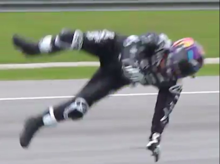 Kecelakaan Horor Jorge Martin di Atas Aprilia '1': Terlempar, Kepala ... Kecelakaan Horor Jorge Martin di Atas Aprilia '1': Terlempar, Kepala ...