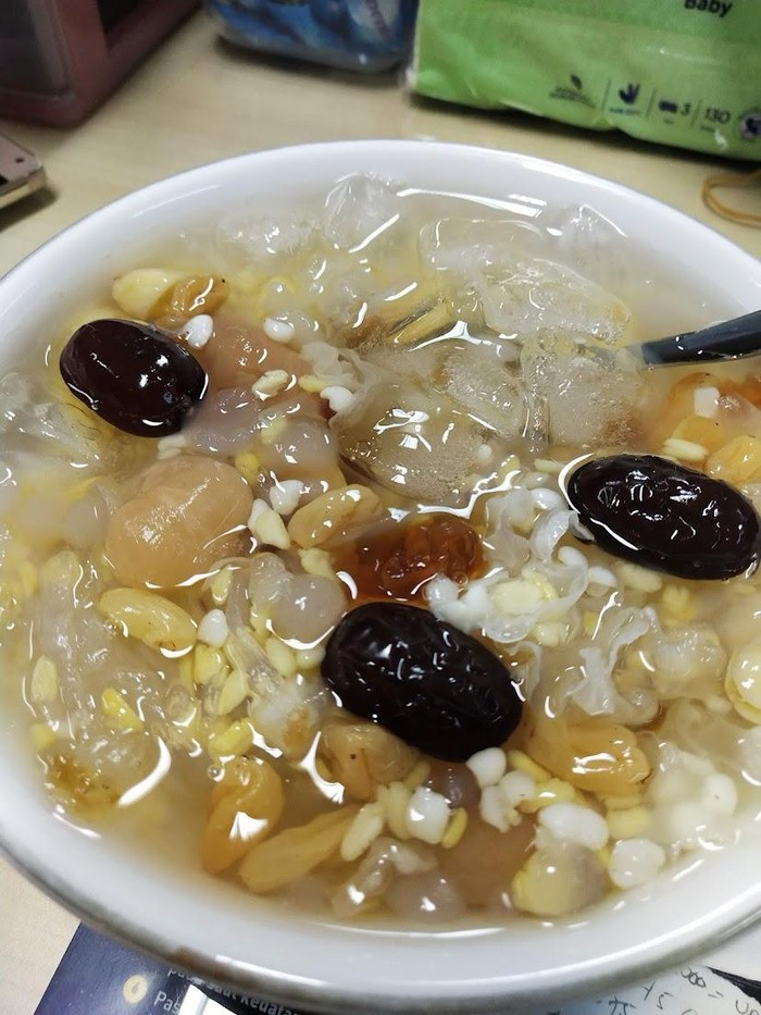 20 Wedang Sekoteng Buat Hangatkan Tubuh Ada di Sini